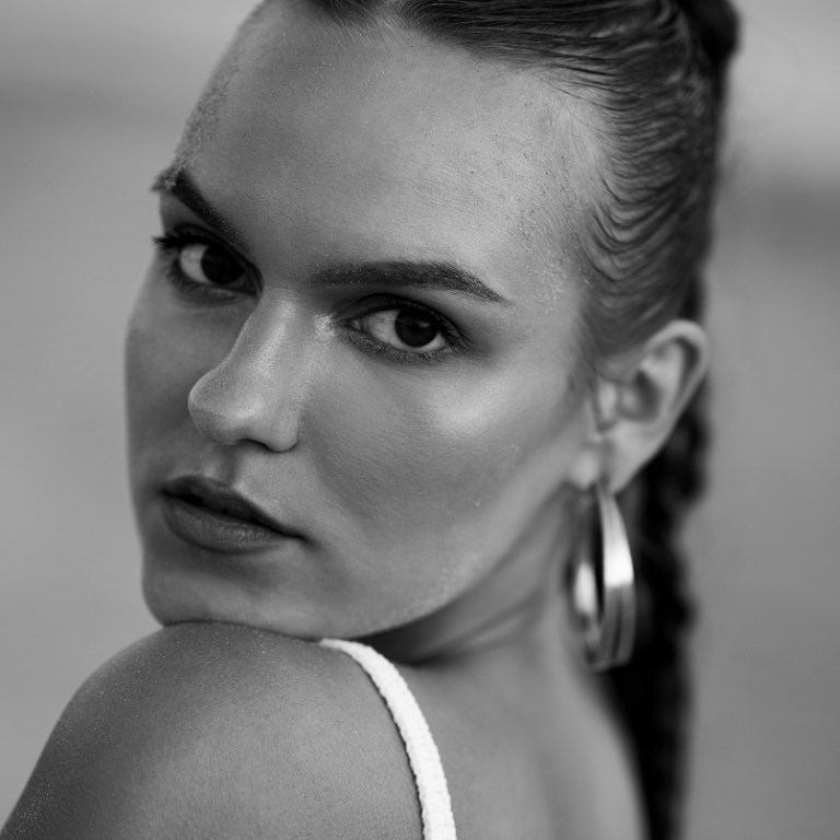 Grete shares her beautifully raw EP, ‘Grey’ – New Lease Music